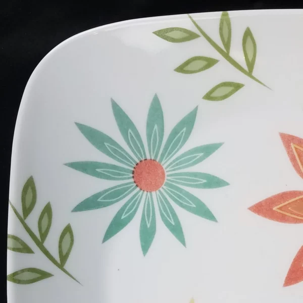 Corelle (Corning) HAPPY DAYS Dinner Plate - Larry's Basement
